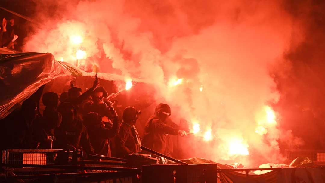 Video: Troubling Footage Of Celtic Fan's Hair Catching Fire Due To Pyro ...